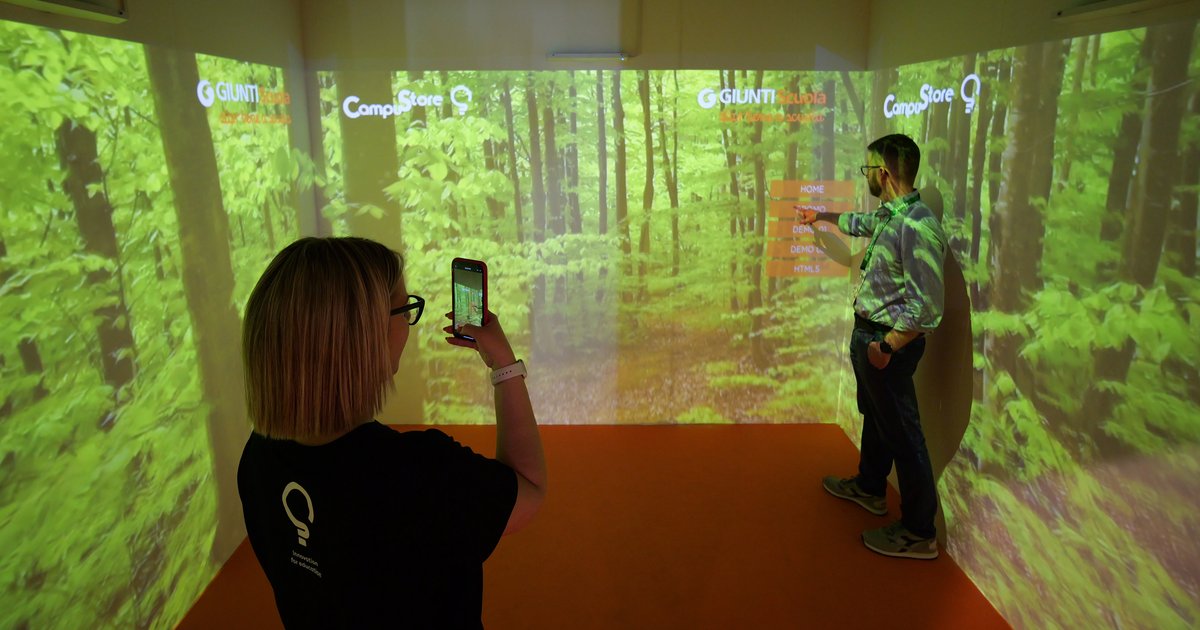 Didacta Catania: Giunti Scuola presenta MIRI, l’aula immersiva | Giunti Scuola